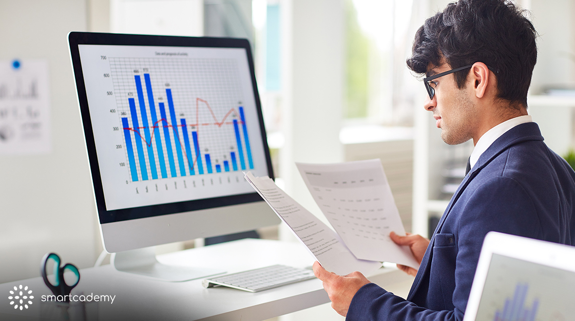 Roles of Data Analyst in Different Industries – PloPdo